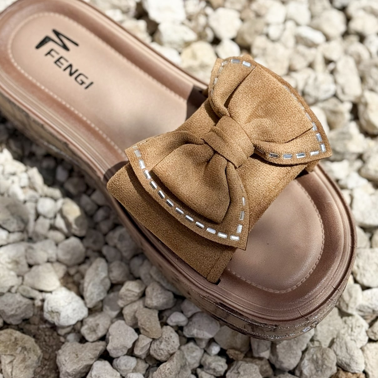 Ribbon Pop Platform Slides – Geotoky